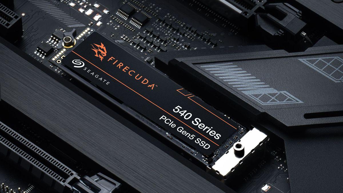 PCIe lanes explained: Bandwidths, slots, and uses in 2025 - The Nix Land